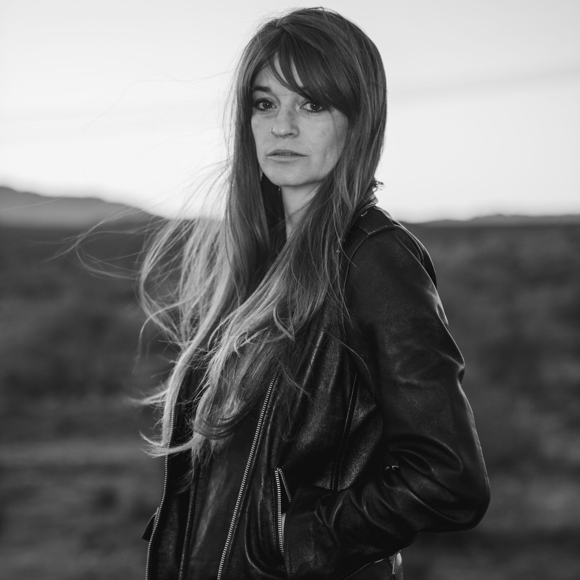 Anna La Mare : Earnest, Wayfaring, Folk Noir