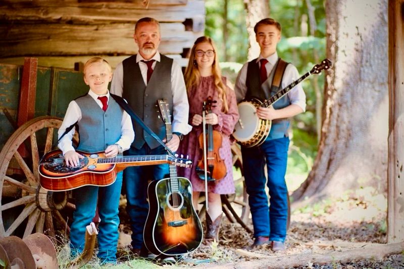 The Hodnett Family Band - Bio