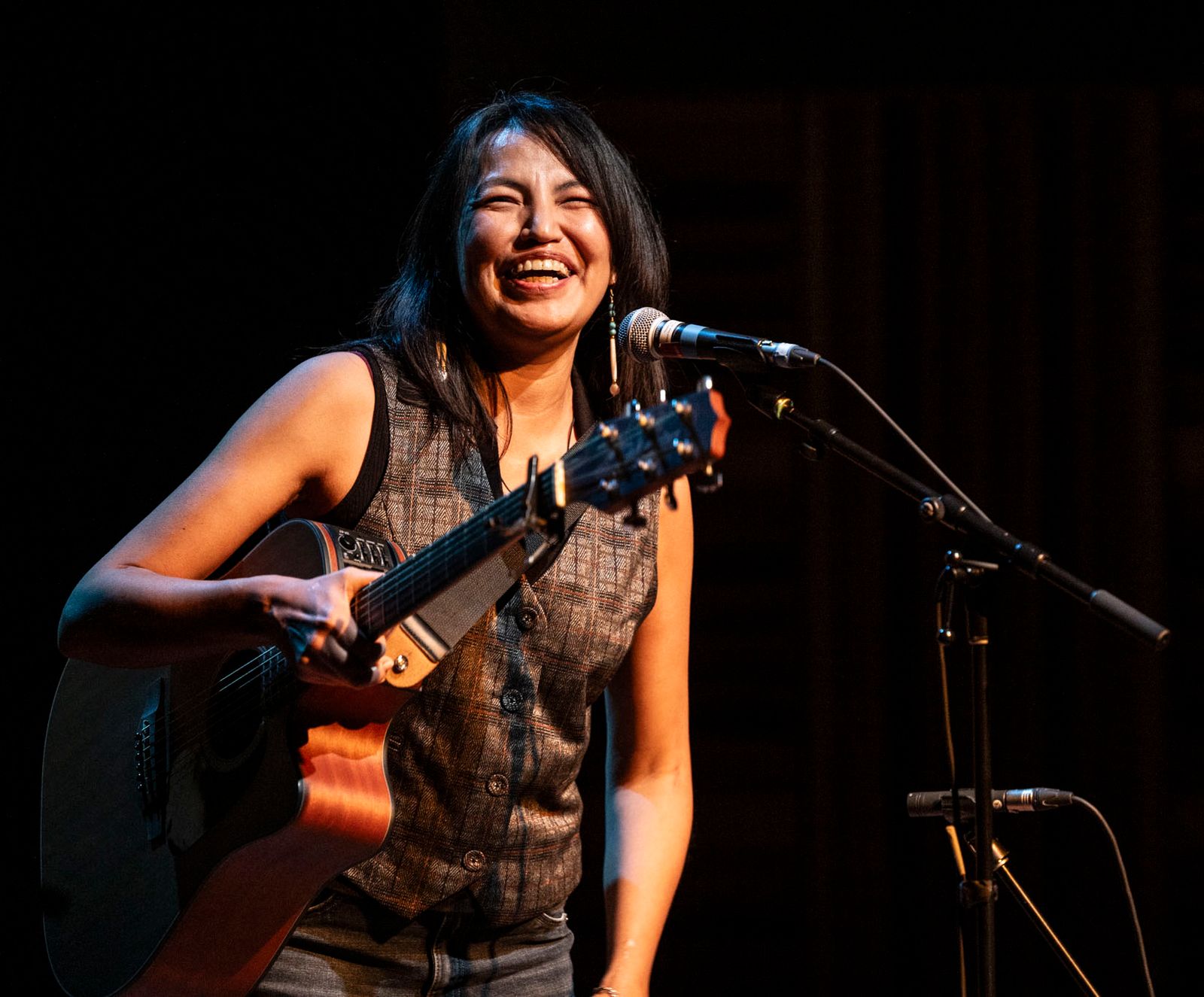 Bobbi-Jo Starr - BIOGRAPHY