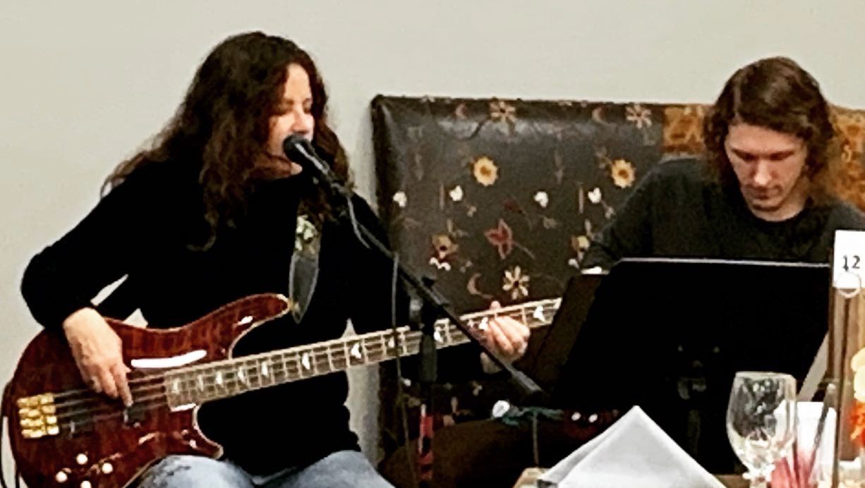 Melinda Joy - Photos