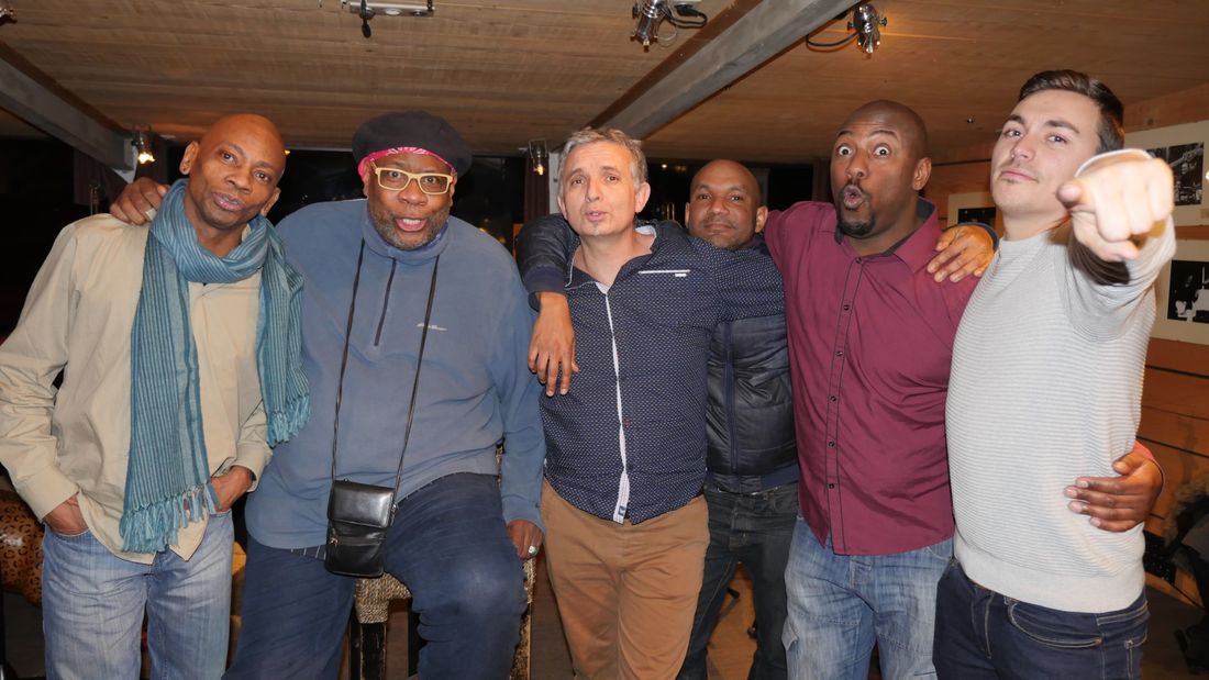 vinx.com - VINX & the Groove Heroes