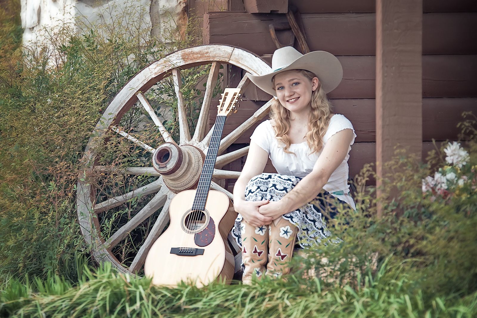 Kristyn Harris - Photos