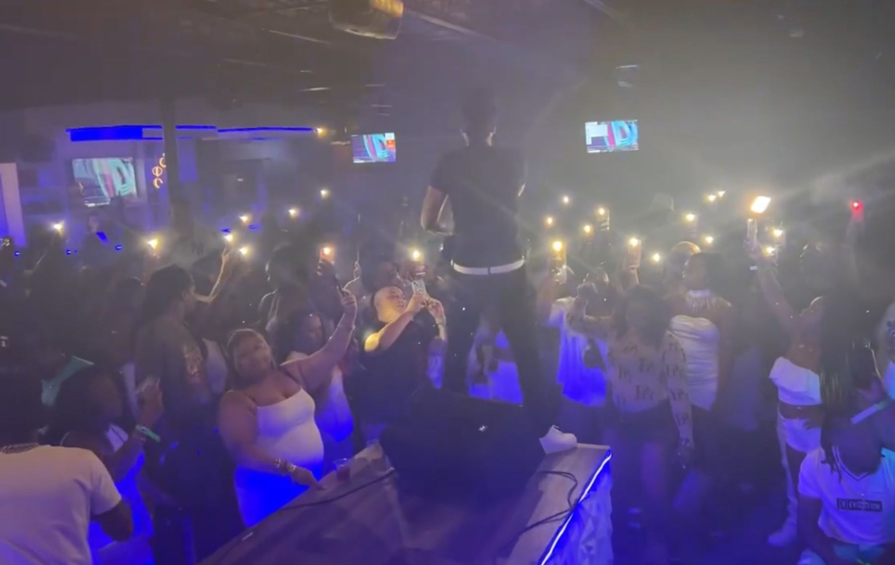 Lil June Afro Punta - Bio