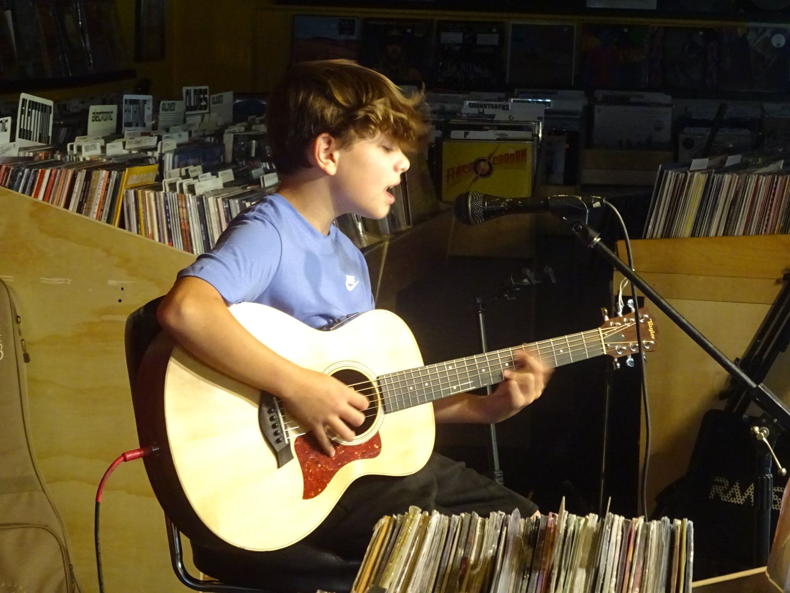 Gus Jeffers - Photos