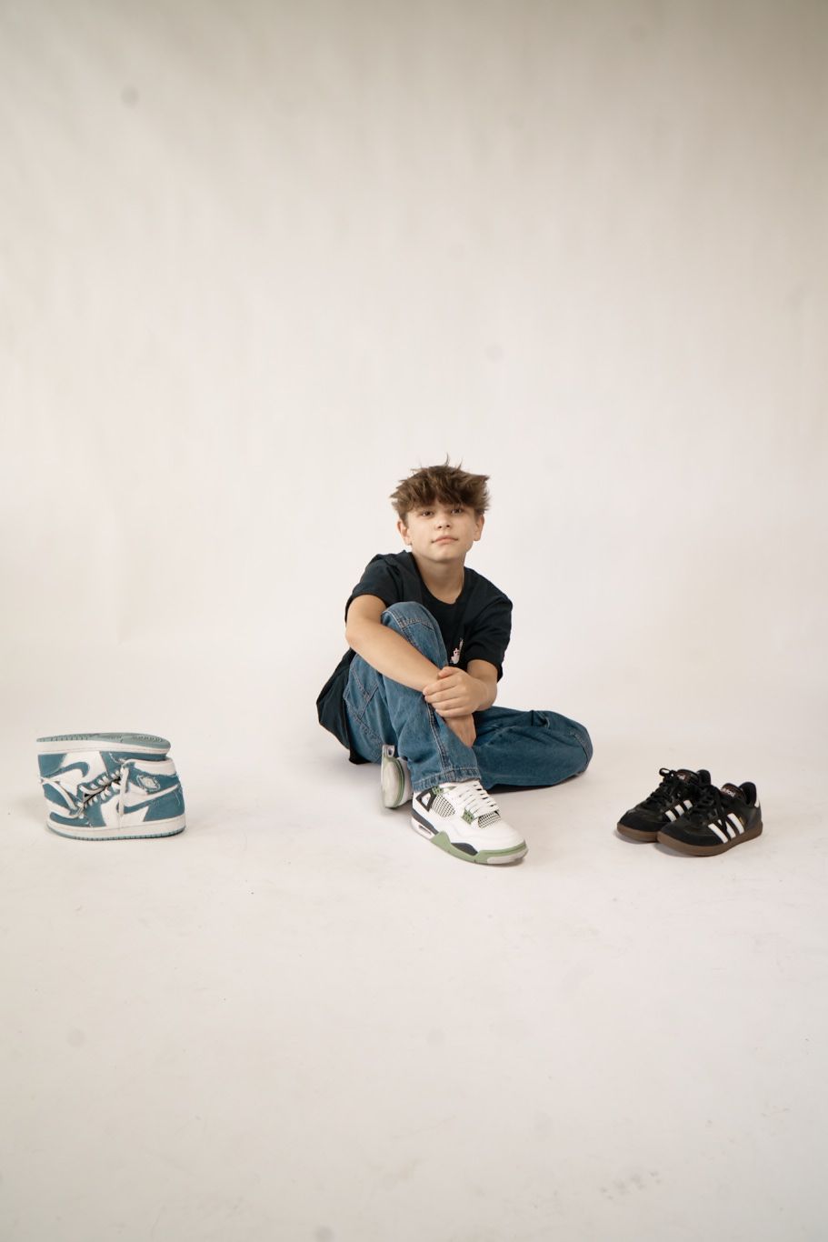 Gus Jeffers - Photos