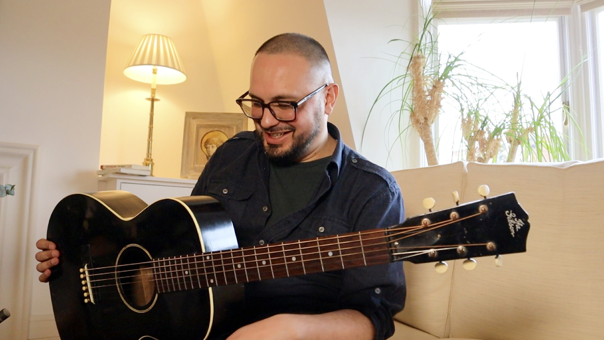 I WAS WRONG ABOUT OLD GIBSONS (WITH DEAD STRINGS)