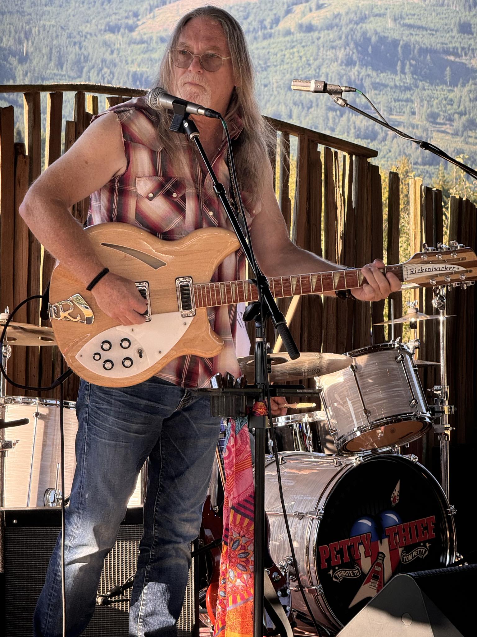 Petty Thief - Seattle's tribute to Tom Petty - ABOUT US