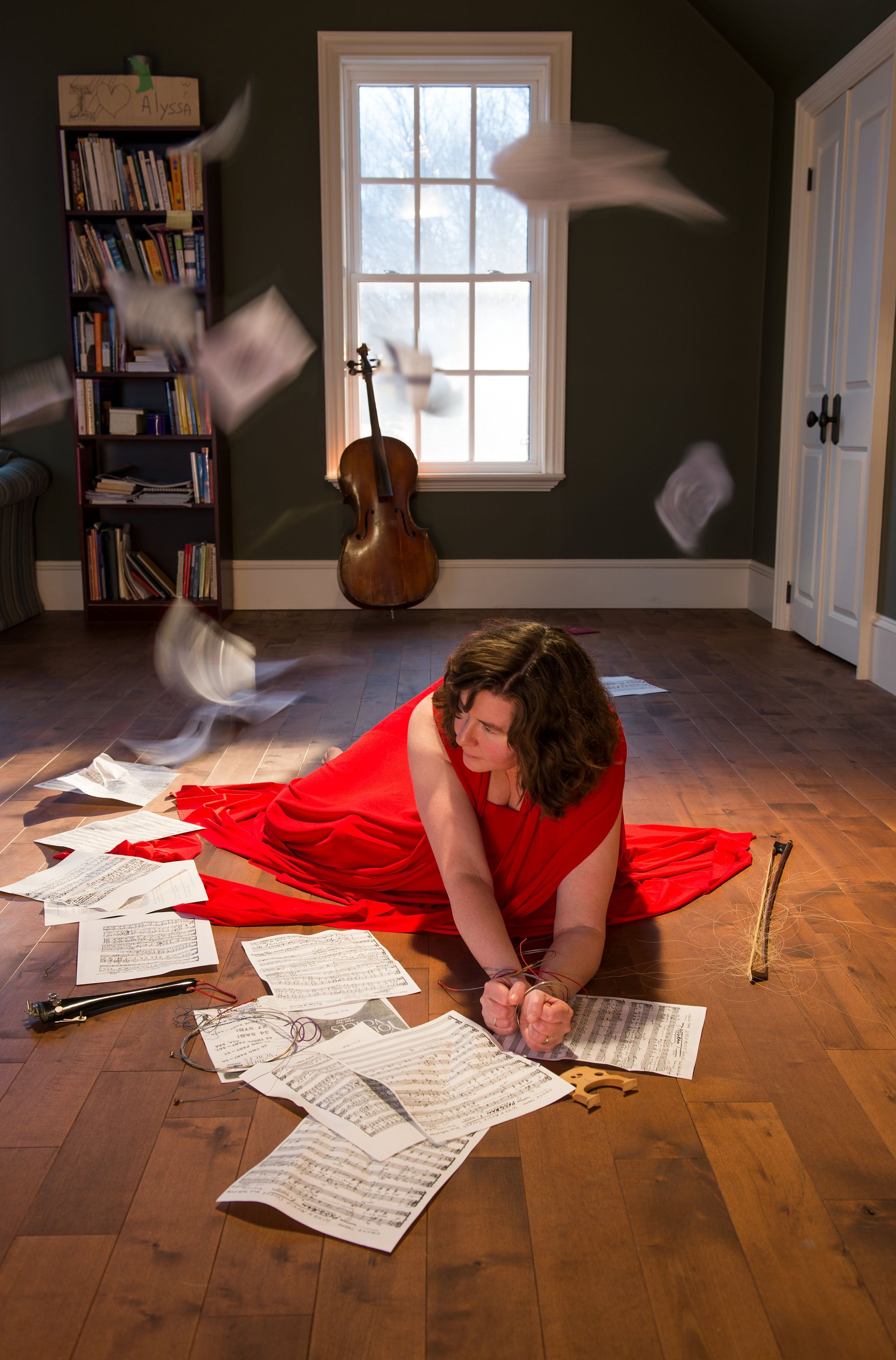 Alyssa Wright, cellist, singer-songwriter