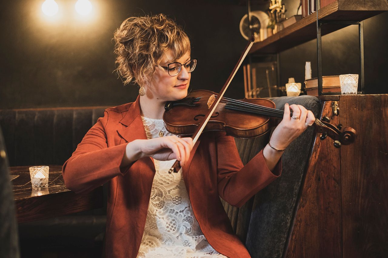 Laura Orshaw - Photos