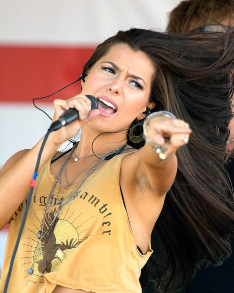 Jessica Lynn - Photos