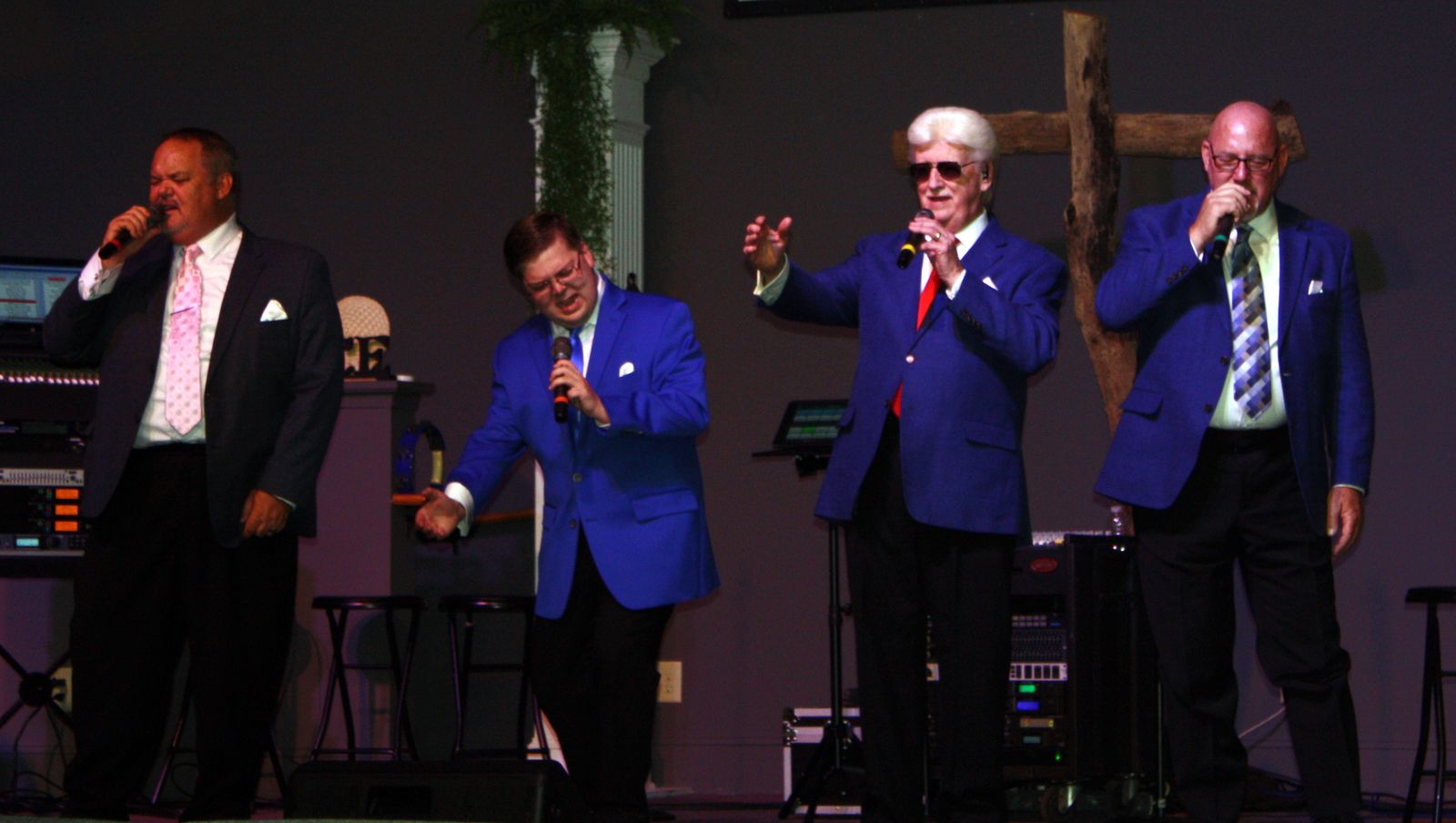 Pine Ridge Boys Quartet - Photos