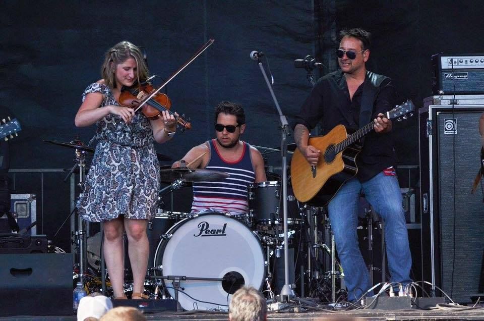 Danny Bourgeois - Photos