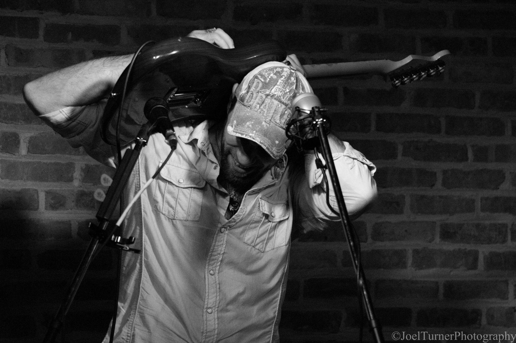 Noah Gabriel - Shows