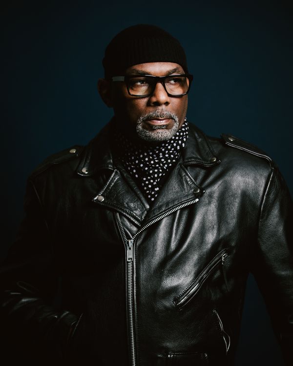 Eric Essix - Press Kit