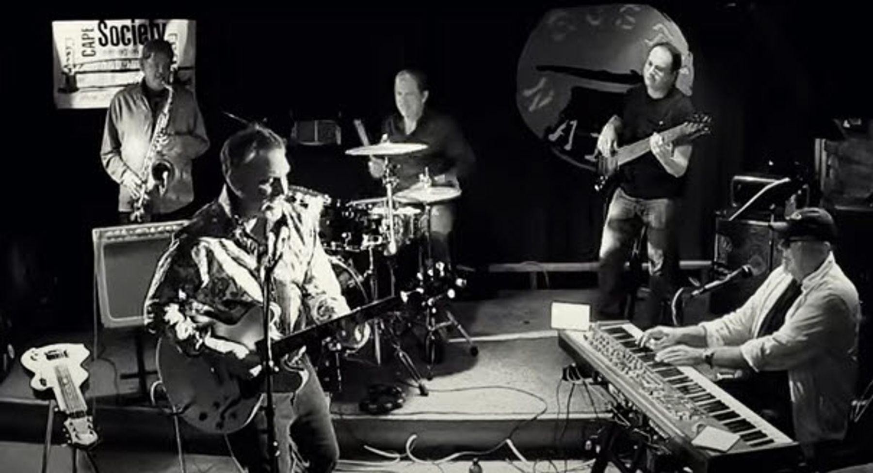 The Rhythm Bones - Bio