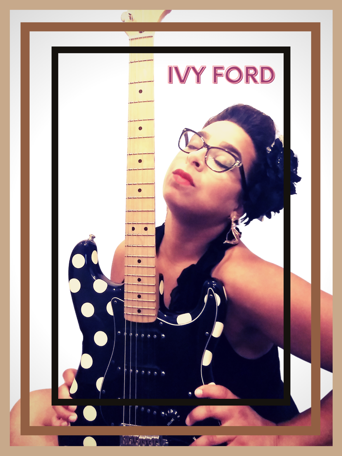Ivy Ford - Photos
