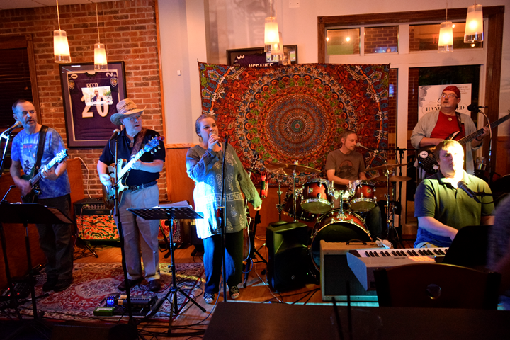 THE Wharf Rats, LIVE!