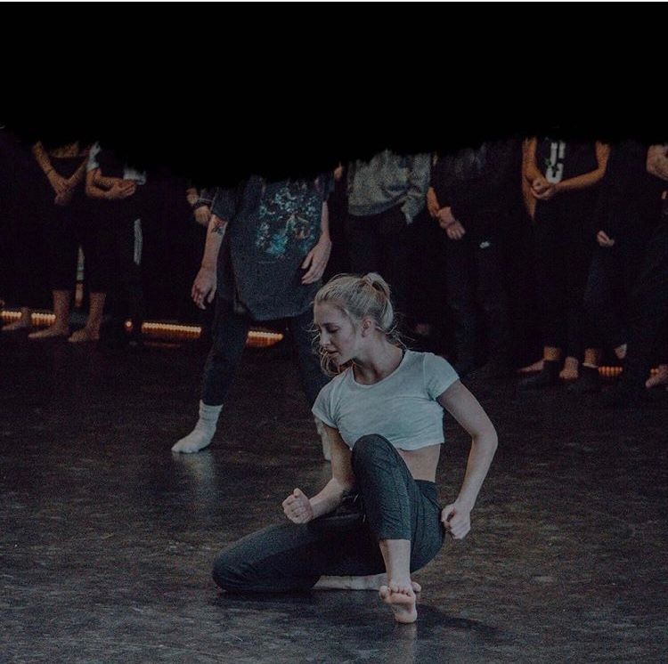 Emily Roman - Photos