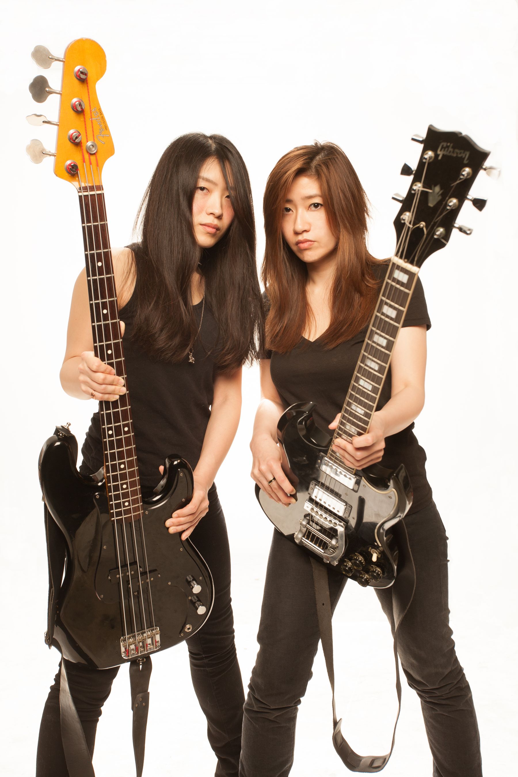 Okai Sisters - Store