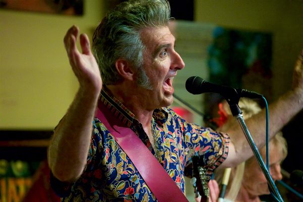 The Beez - Rob Rayner