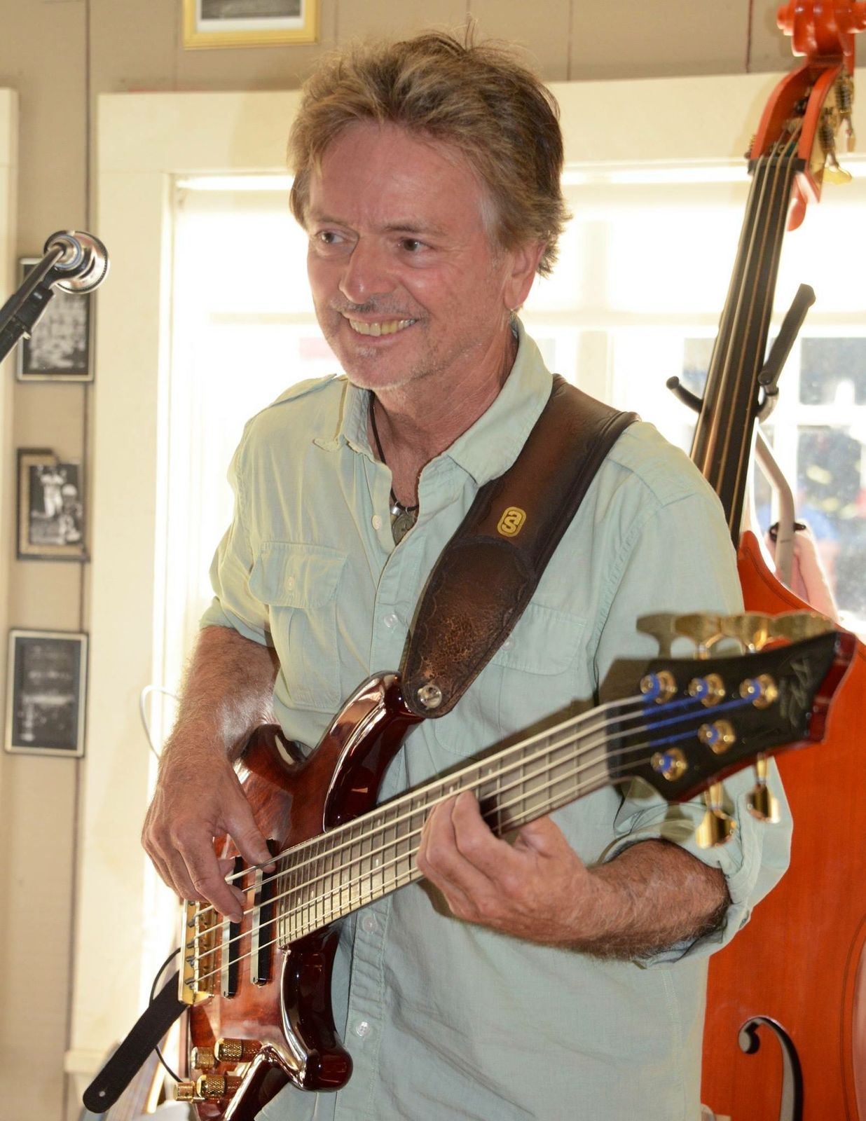 NEAL & THE VIPERS - Steven Bigelow - Biography