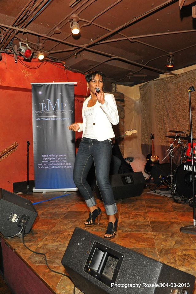 Regina Troupe - Photos