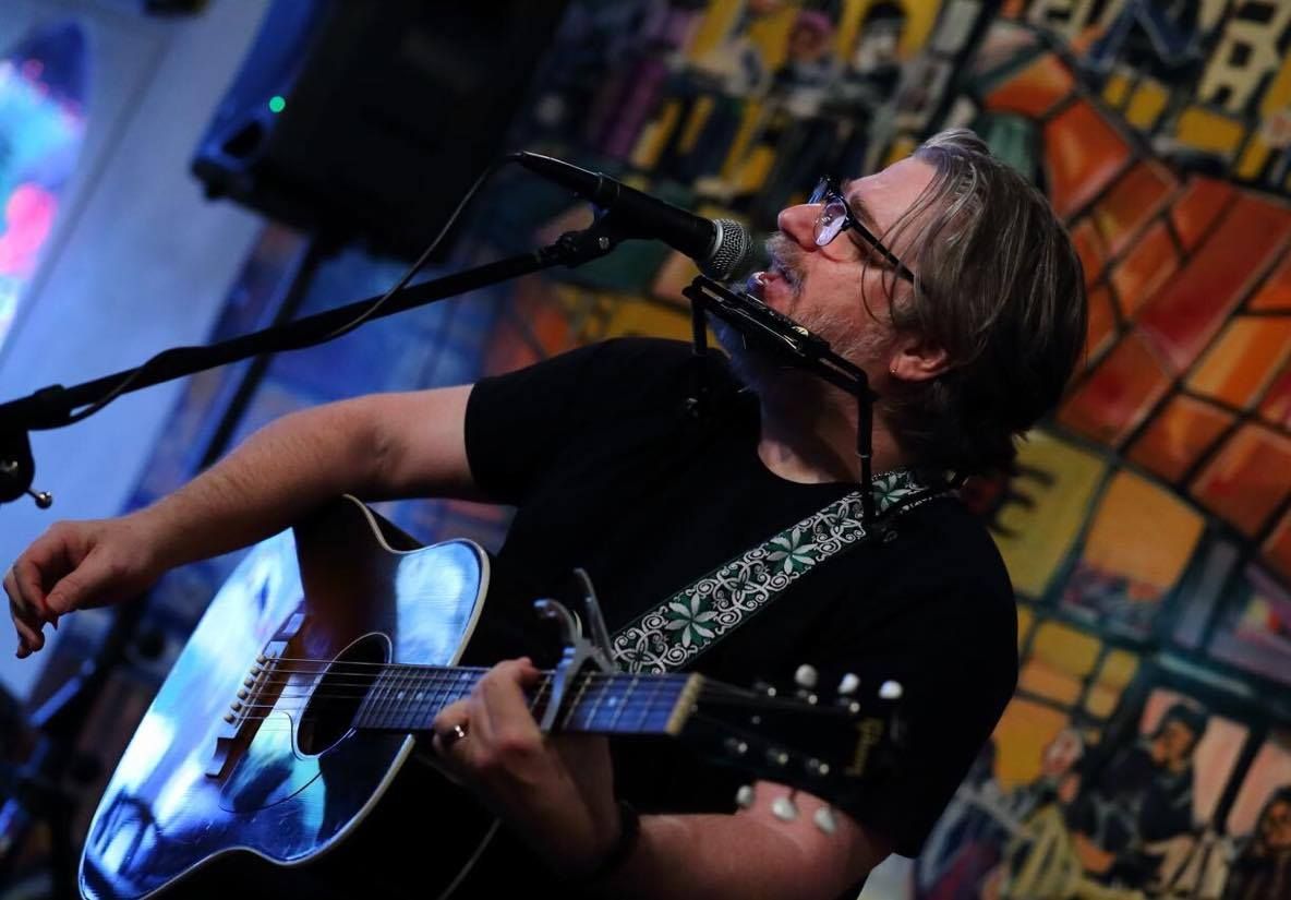 Mark Currey - Photos