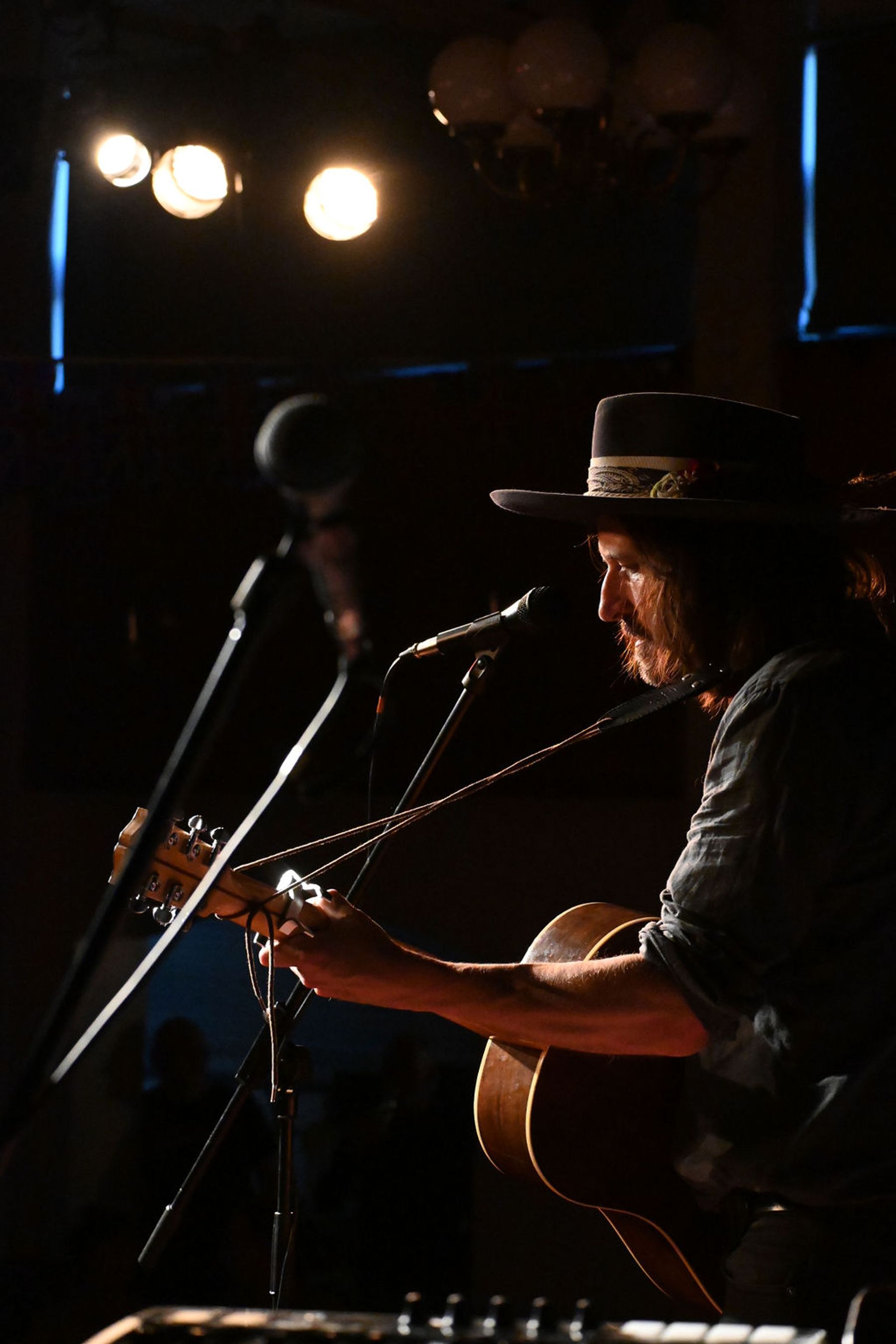 Lachlan Bryan & The Wildes