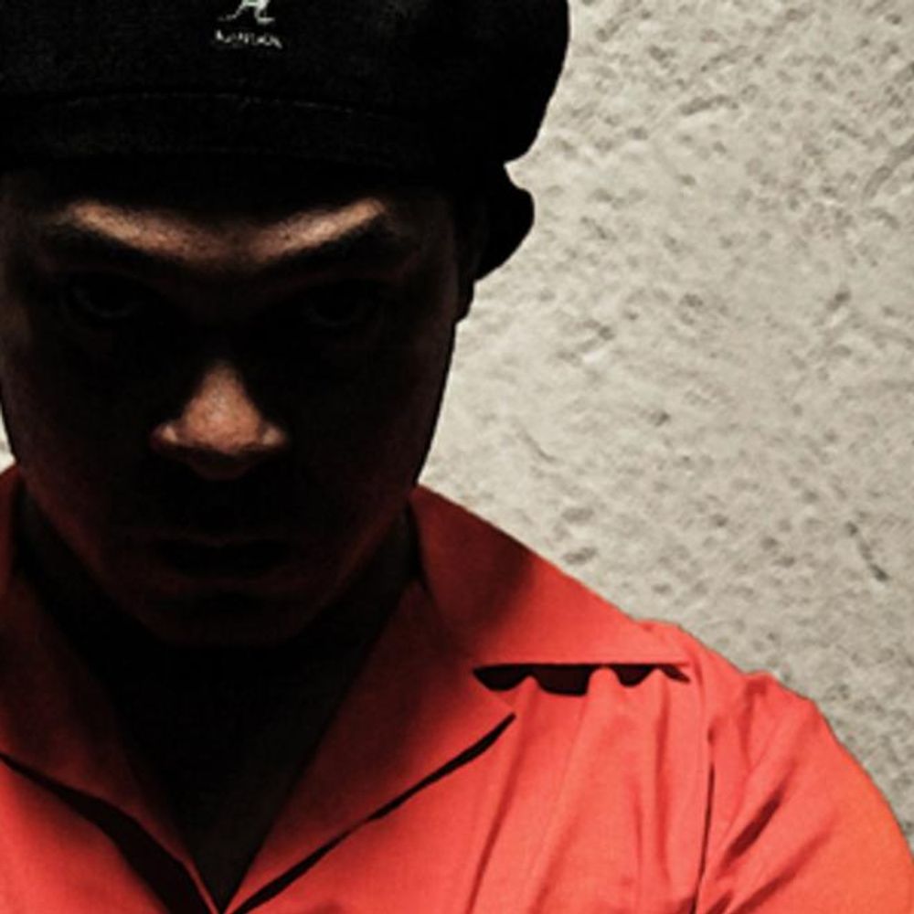 Danielle Nicole - About DNB