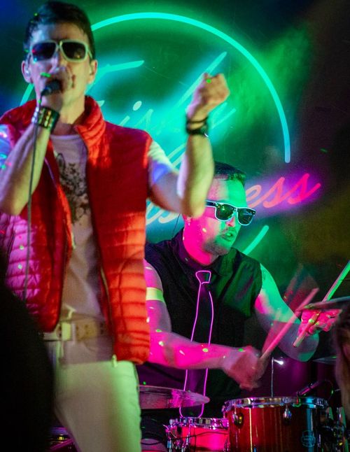 Frisky Business - 80s Party Band
