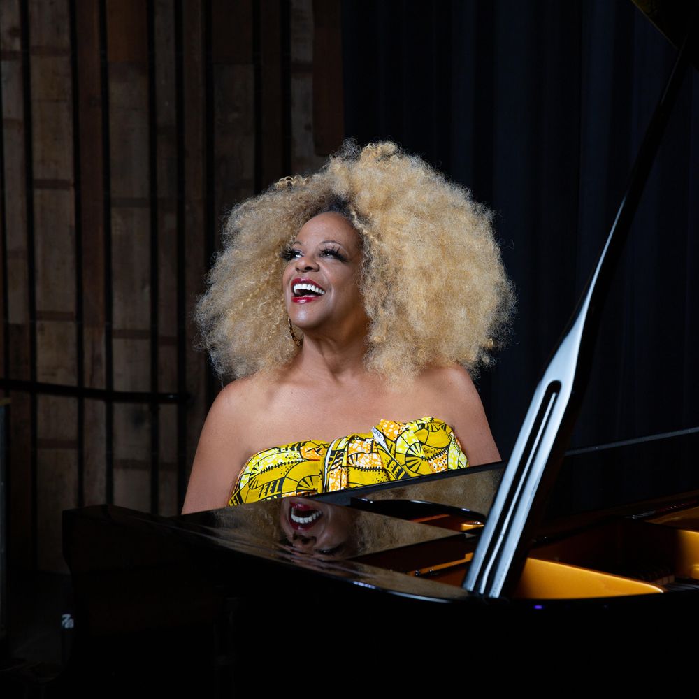 Lady Bianca - Press Kit