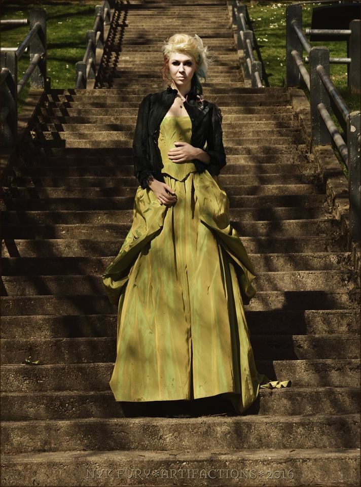 Kate Copeland - Photos