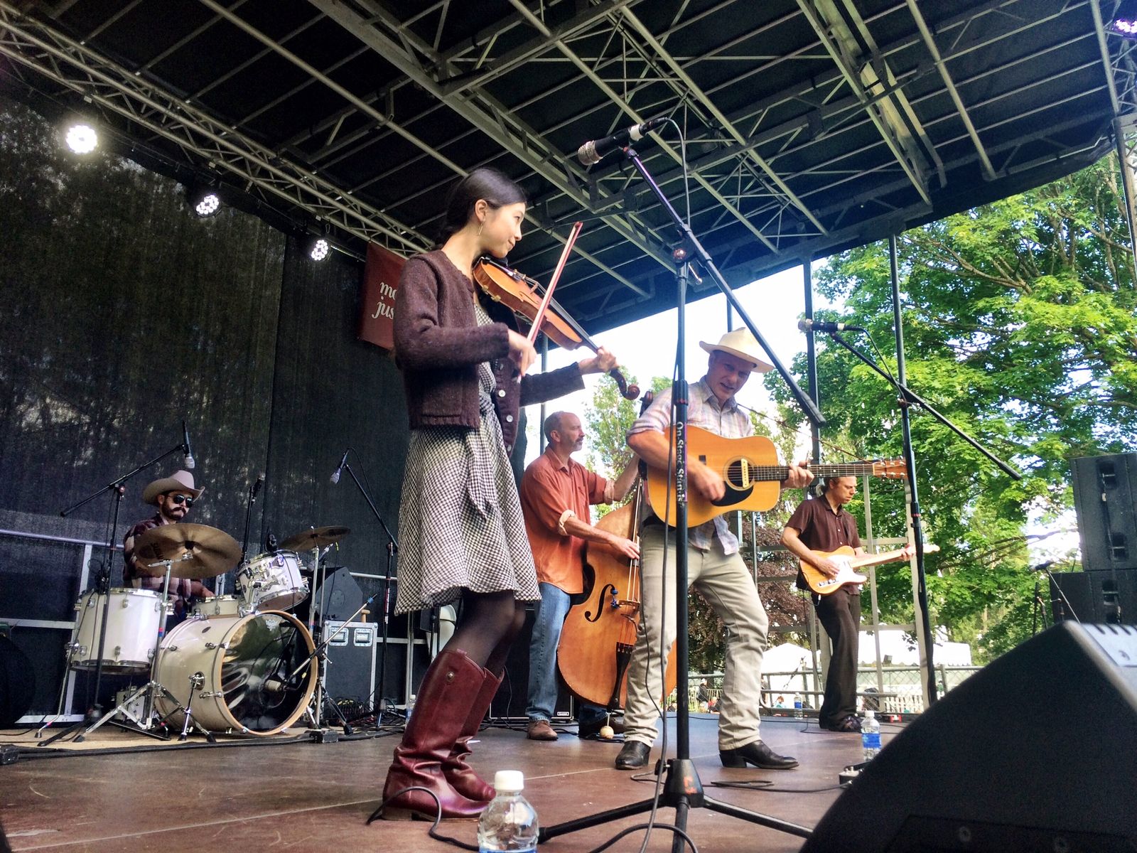 Annie Staninec - Photos