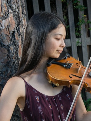 Annie Staninec | Bluegrass Fiddler | Portland Fiddle Teacher