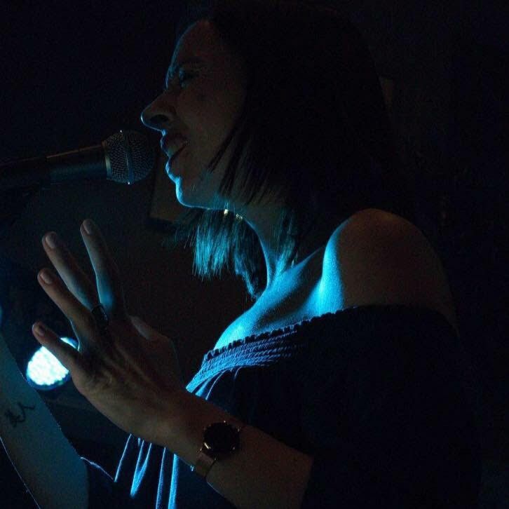 Amanda Raye - Photos