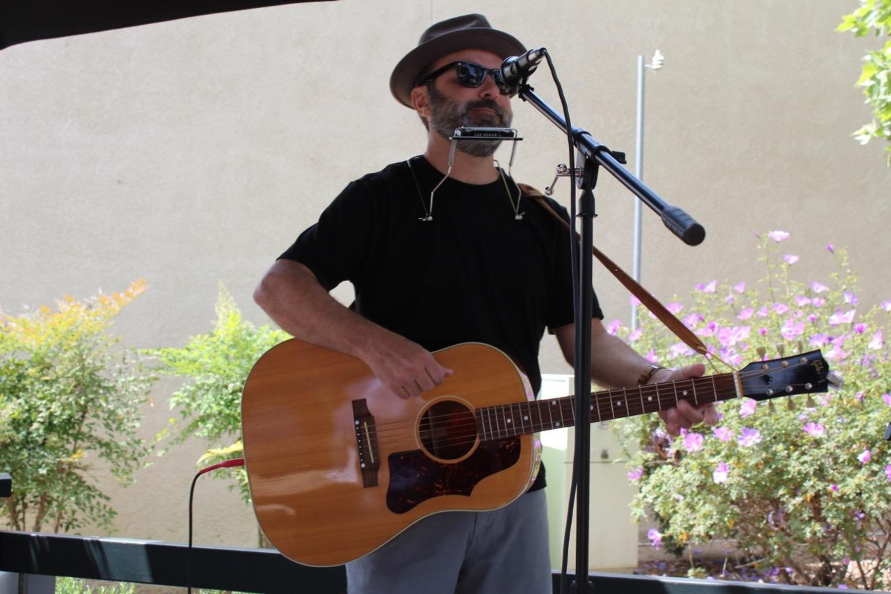 Lynn Crossett - Press Kit