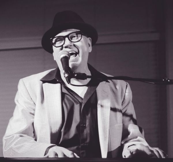 MR. BOOGIE WOOGIE - Shows