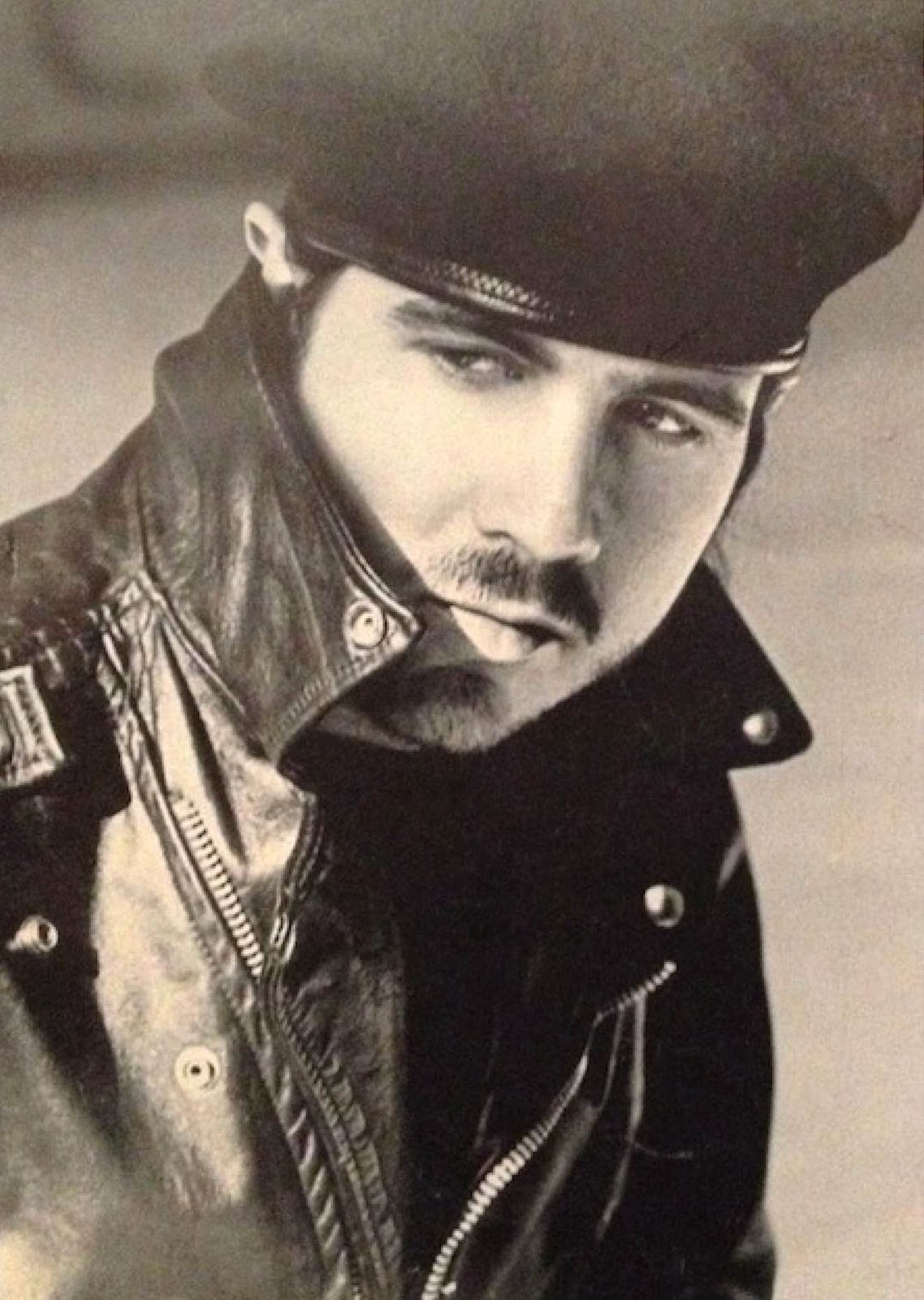 Grayson Hugh - PRESS KIT