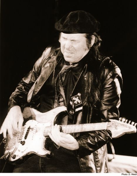 Billy Hector - Photos