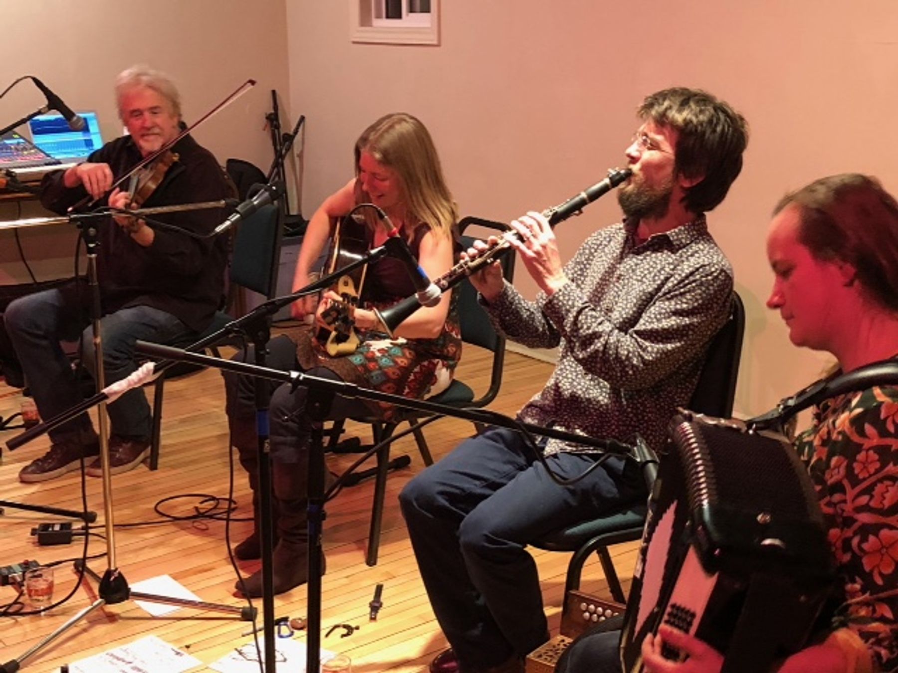 kateweekes.com - Bio