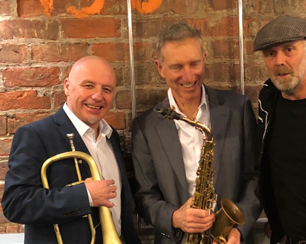 Snake Davis - About Snake