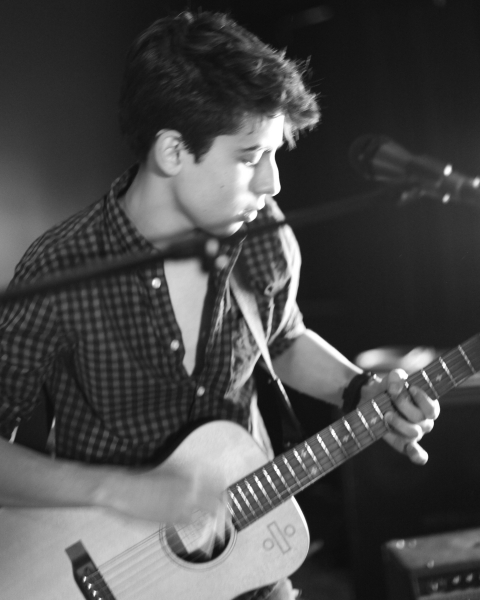 Aidan Gallagher - Photos