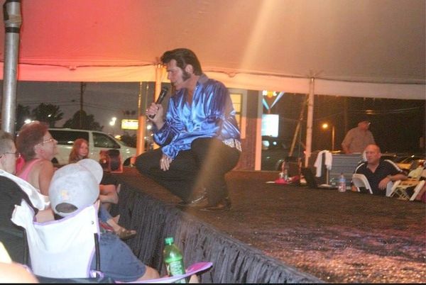 Richie Santa "A Tribute To The King" - Photos