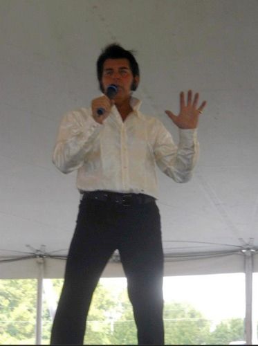 Richie Santa "A Tribute To The King" - Photos