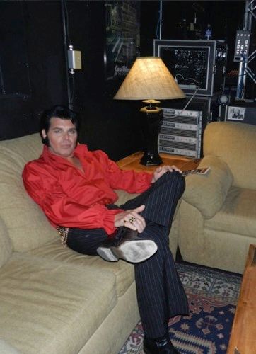 Richie Santa "A Tribute To The King" - Photos