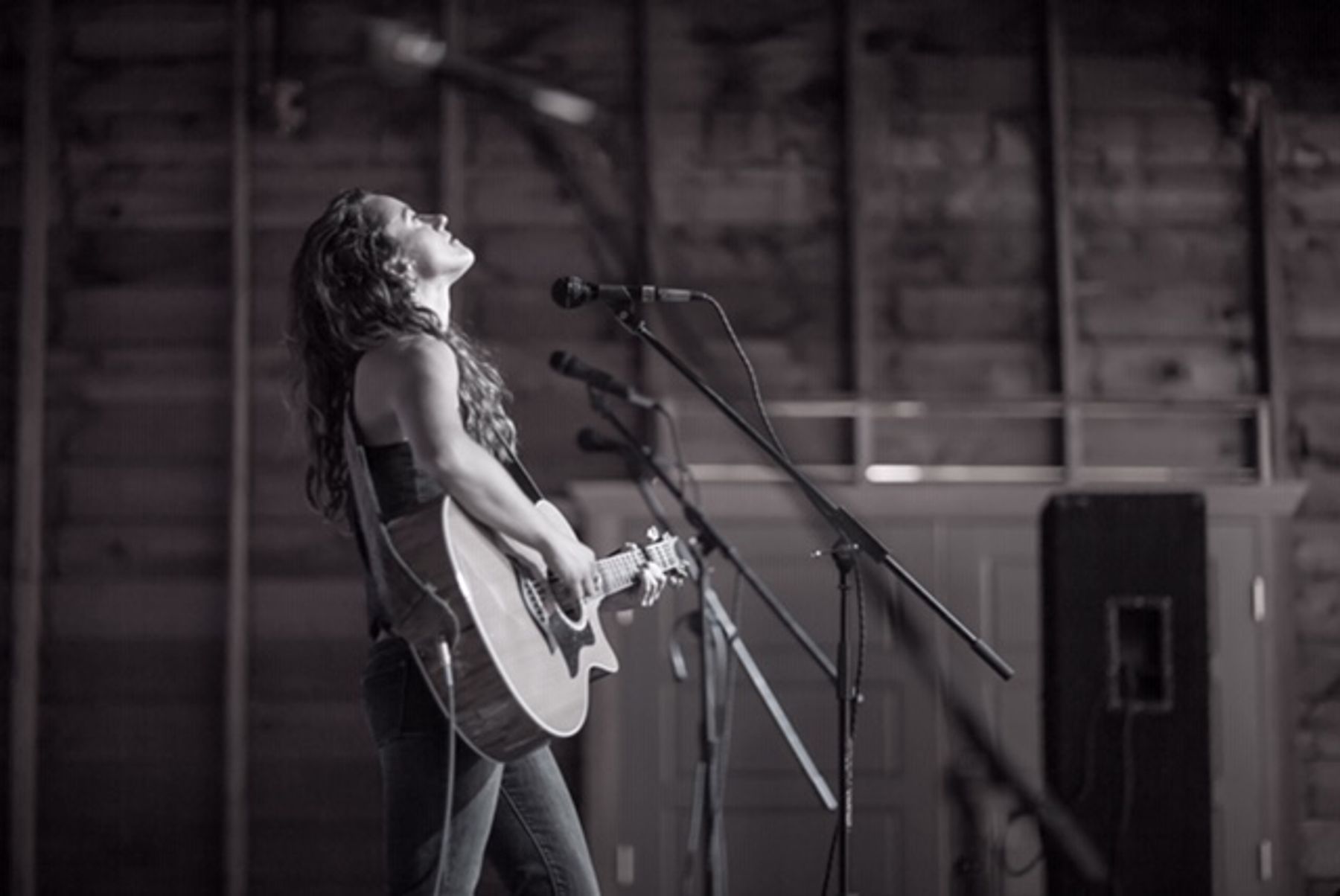 Jess Clemons - Music