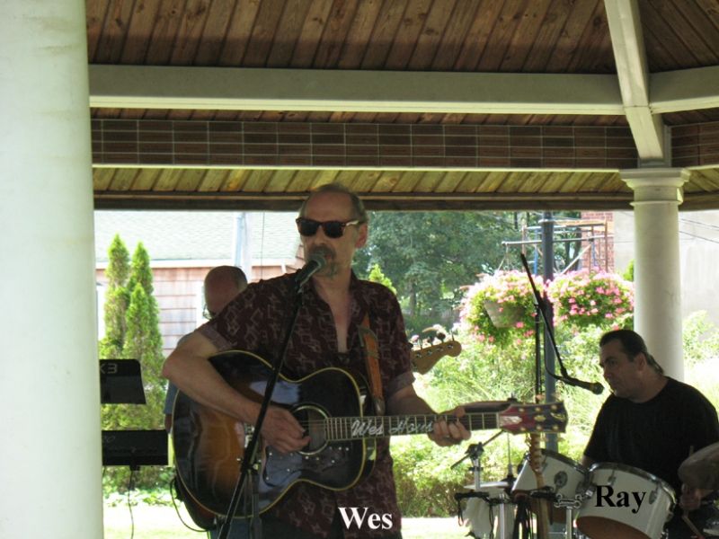 Wes Houston - Photos