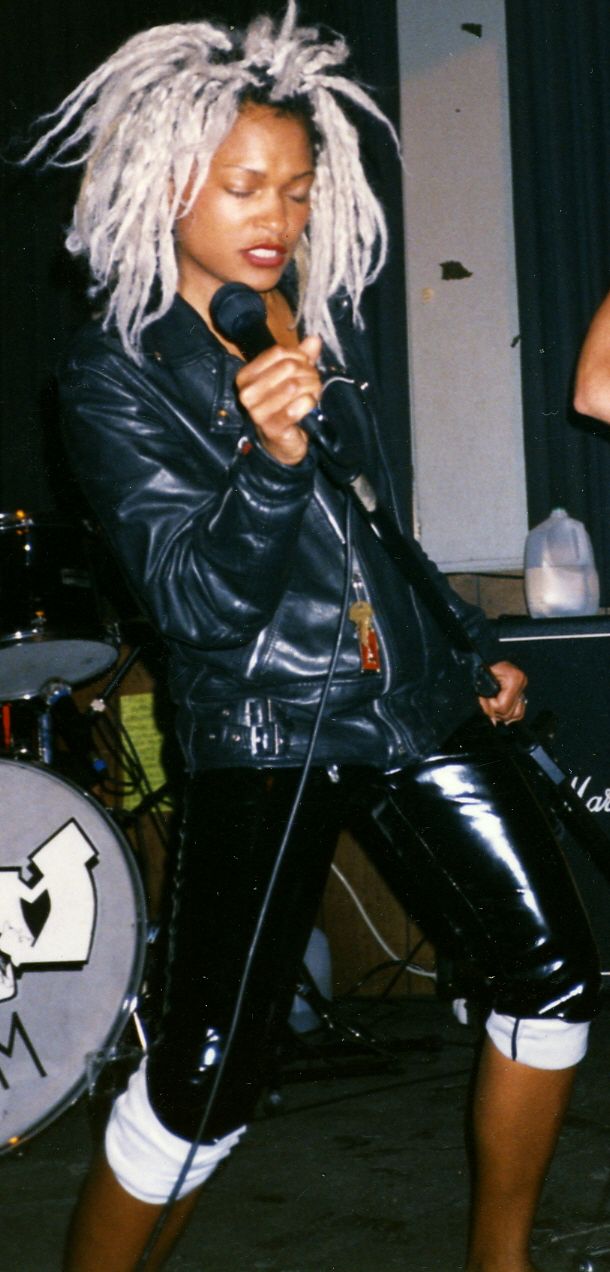 buttocksproductions.com - Tina Bell