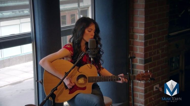 Lilly MacPhee | Photos