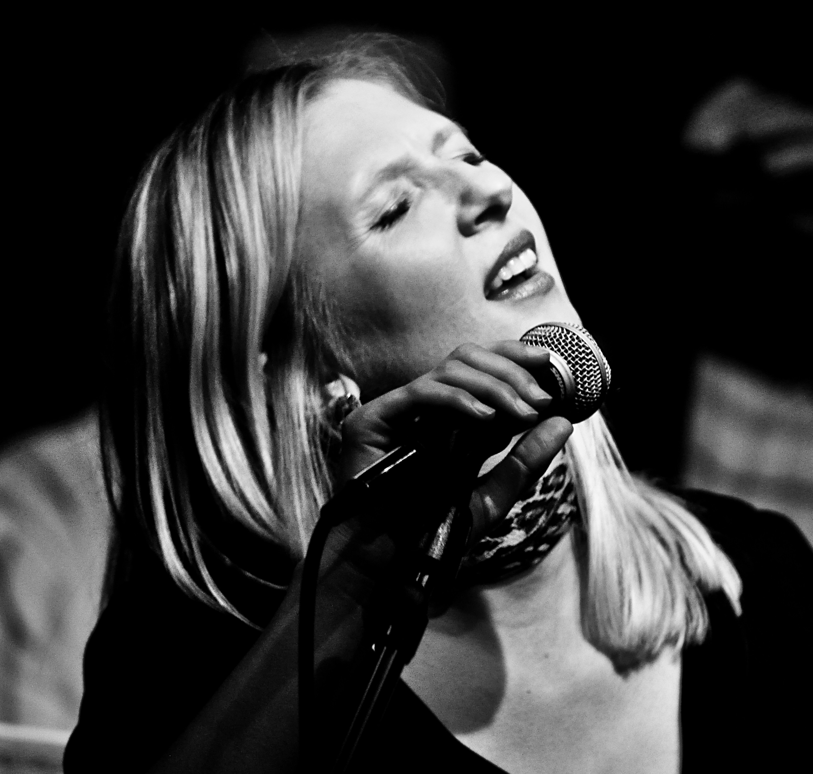 Home [www.monikalidke.com]